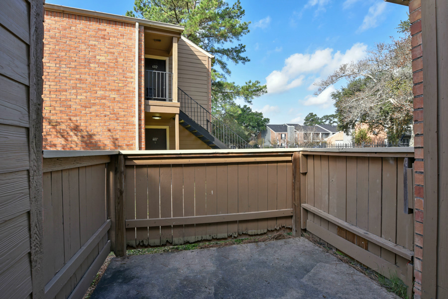 Pebble Creek Apartments | Houston, TX | (281) 890-2234